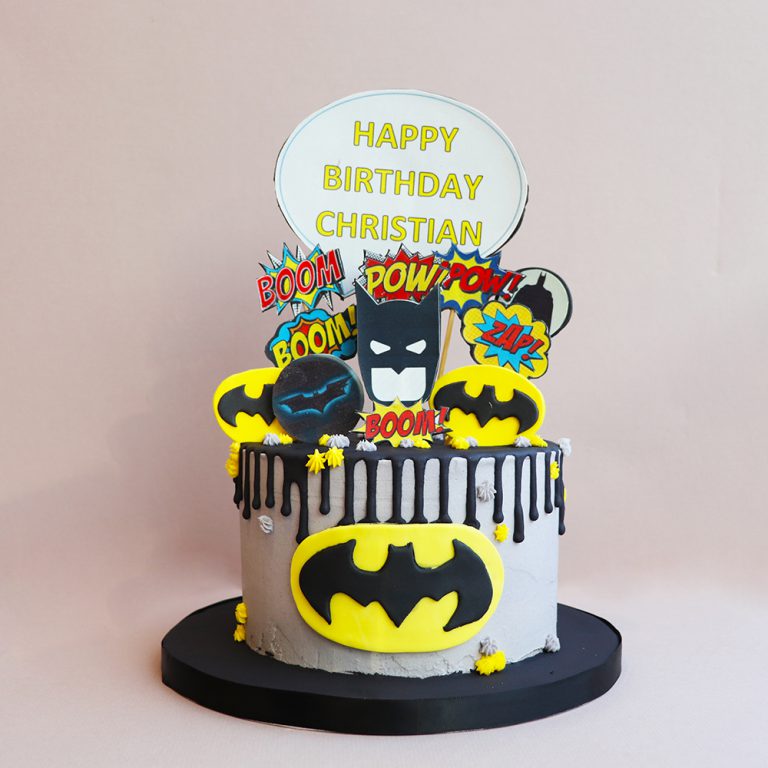IC10253 Batman Drip | Wilton Patisserie